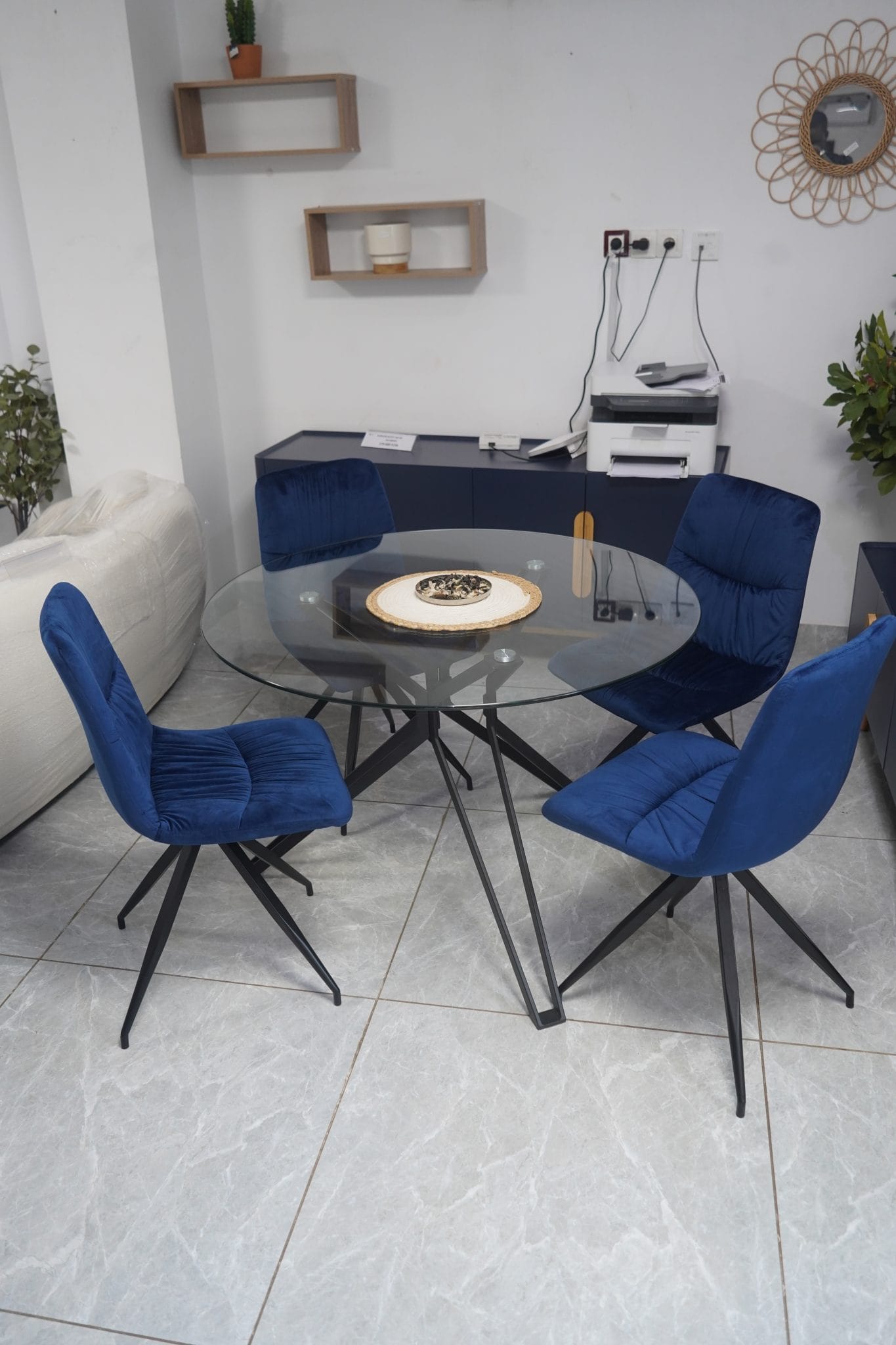 Ensemble DENNIS Table à Manger Ronde D110 + 4 DELSA Chaise Bleu Velour ...
